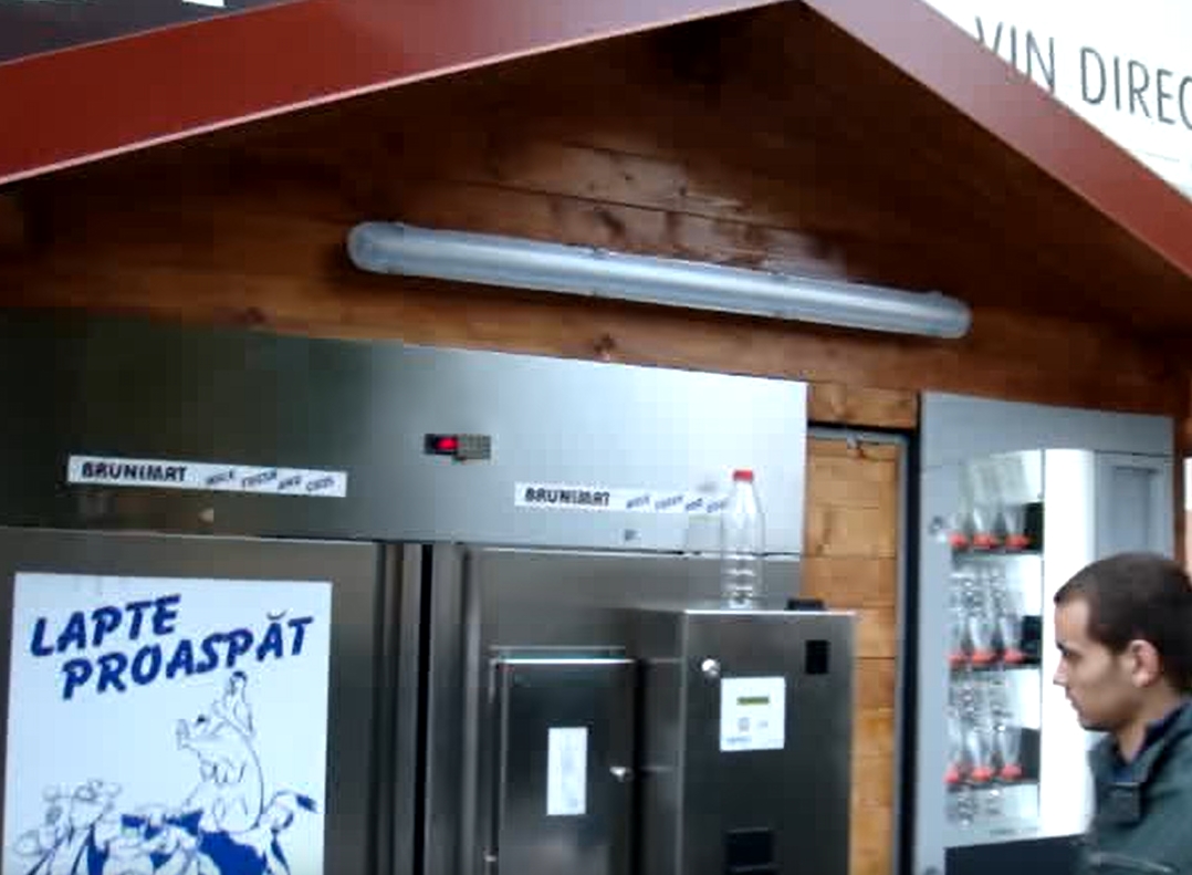 Câți lei costă 1 litru de lapte la dozatoarele din țară. Ce vânzări ...