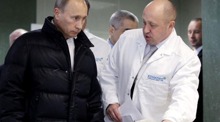 ANALIZĂ | Jurnaliștii Farida Rustamova & Maxim Tovkaylo: ”Cum a trăit elita rusă REBELIUNEA lui ...