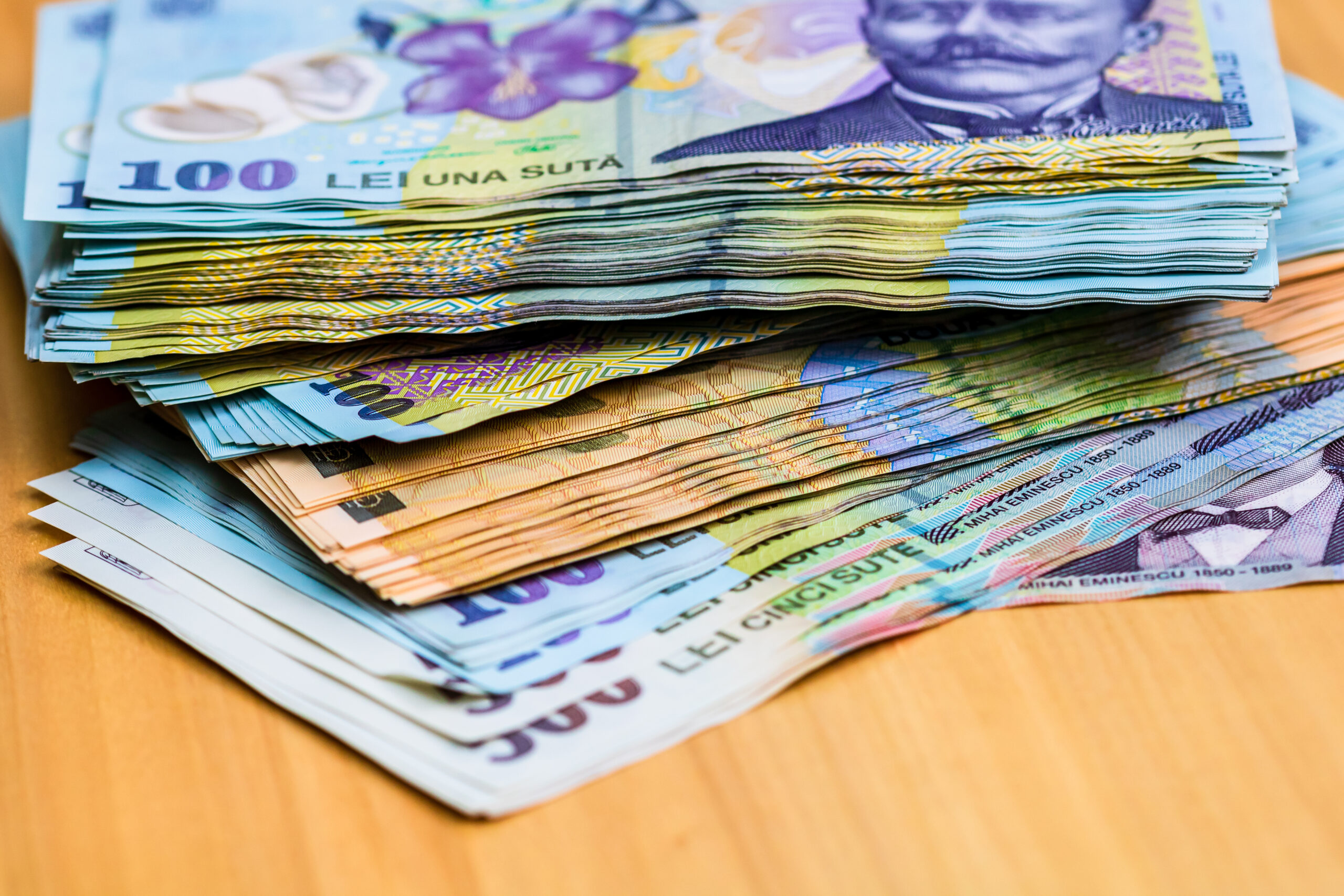 Cientos de miles de rumanos recibirán una ayuda del Estado de 750 lei ...