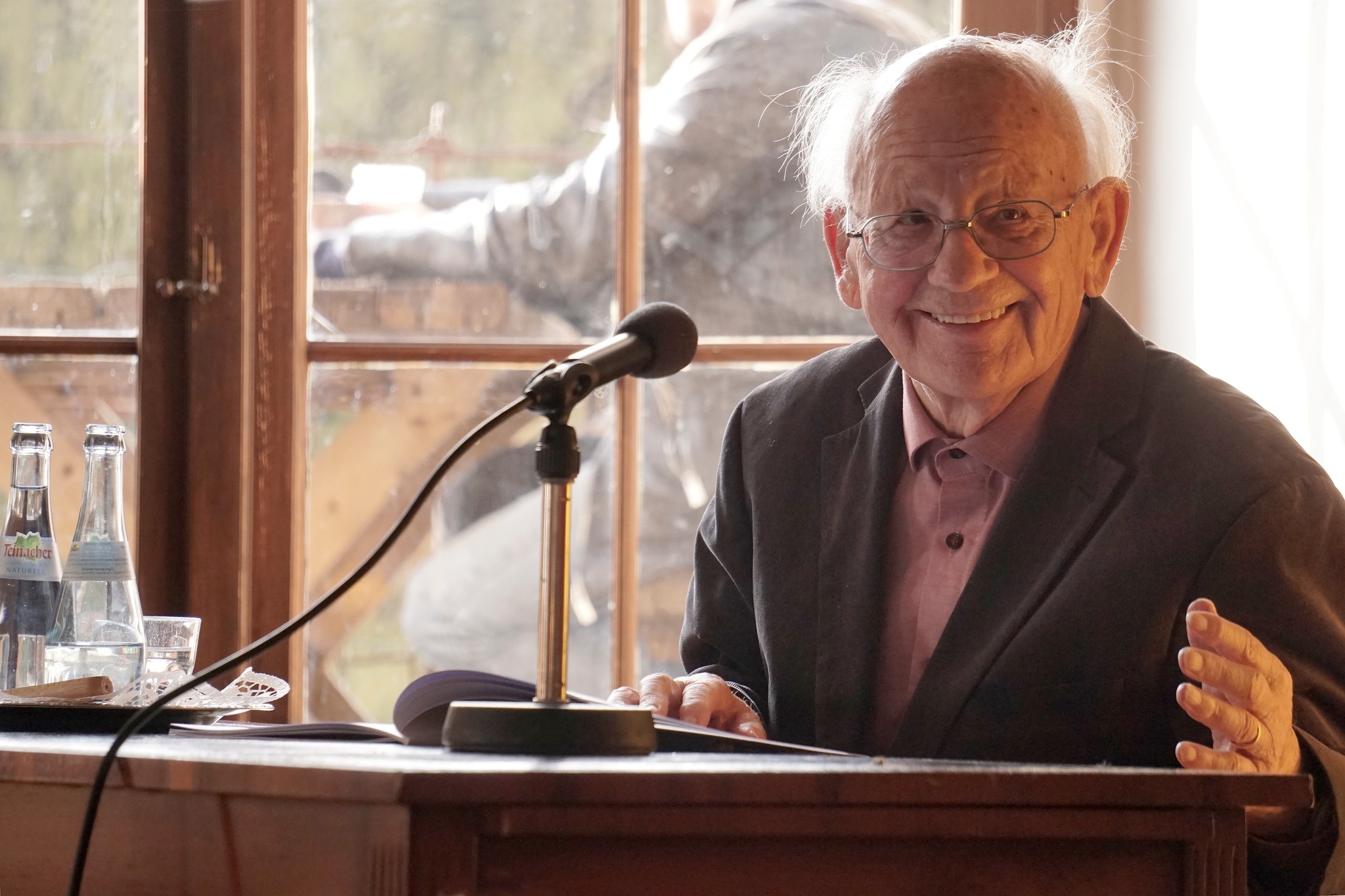 Doliu în artă! Scriitorul şi pictorul german Bruno Epple a murit