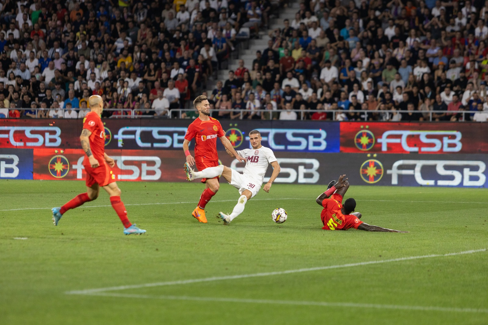 FCSB vs CFR Cluj: Supercupa României 2024 pe stadionul Steaua