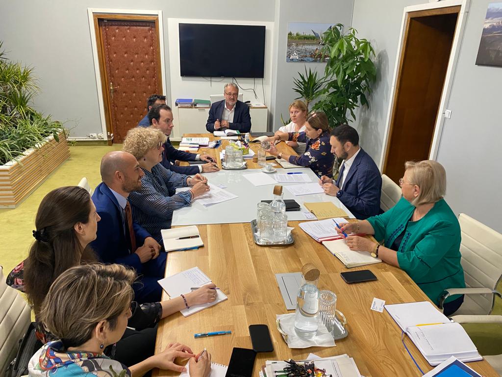 Ministrul Mircea Fechet s-a întâlnit cu reprezentanții Băncii Mondiale