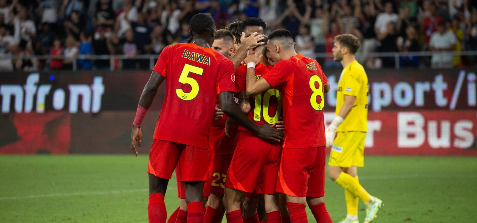 FCSB a învins UTA cu 4-0, iar Darius Olaru a reuşit un hat-trick