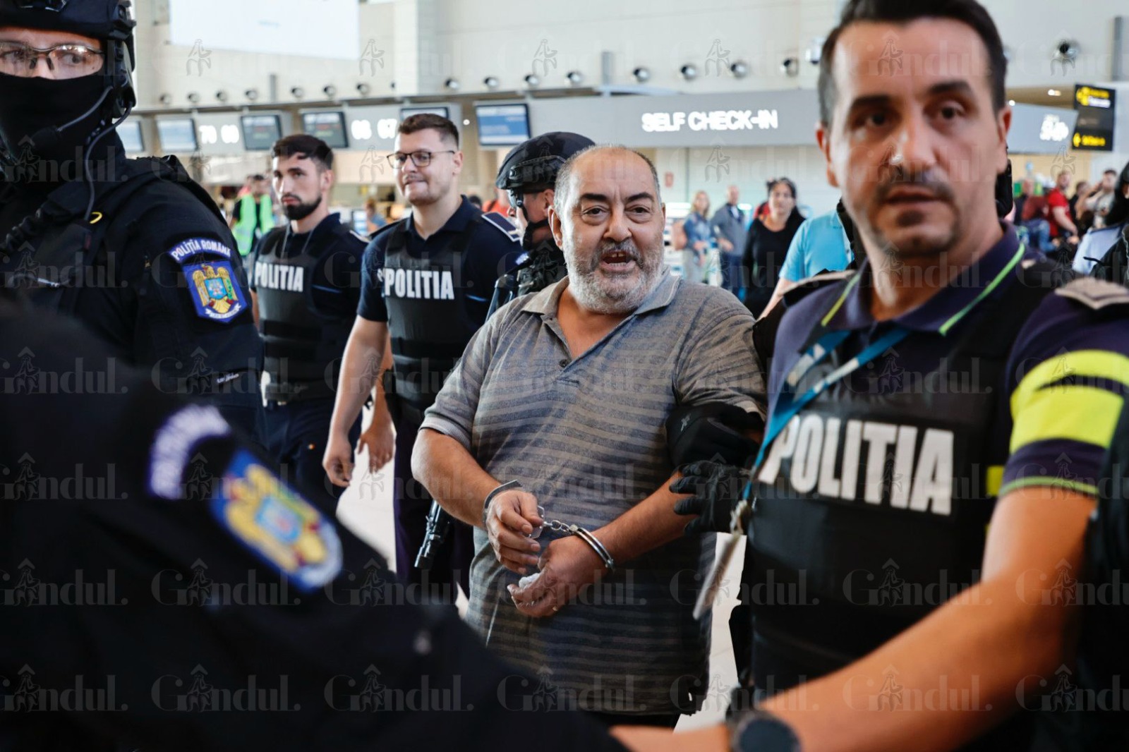 Interlopul Boenică, adus în țară pentru a executa două pedepse cu ...