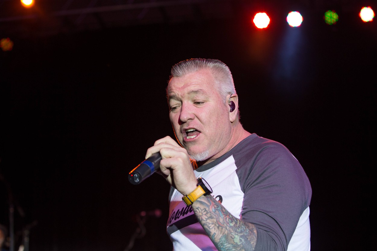 Steve Harwell, fostul solist al trupei Smash Mouth, a murit la 56 de ani