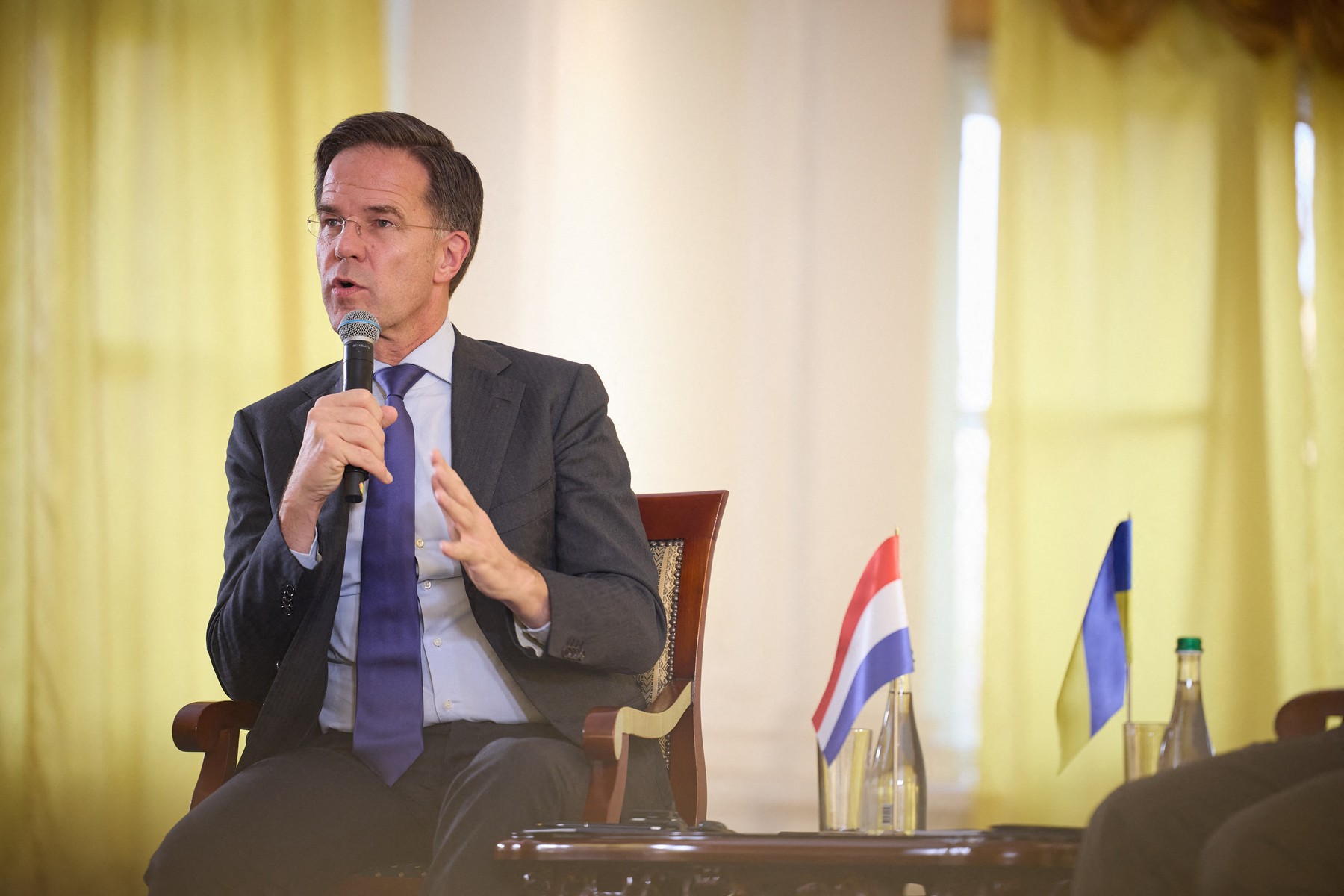 Mark Rutte: Olanda va trimite avioane F-16 în România, pentru ...