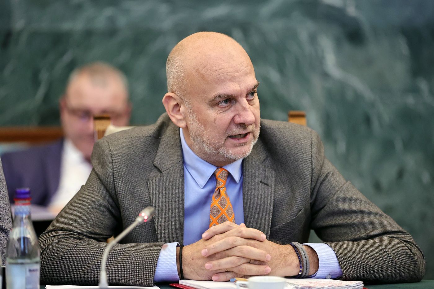 Vârsta de pensionare crește, iar, în România / BNS sesizează Comisia Europeană