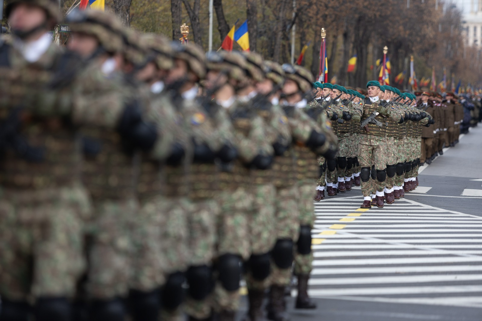 Campanie fake-news pe TikTok. Armata Română NU recrutează tineri și ...