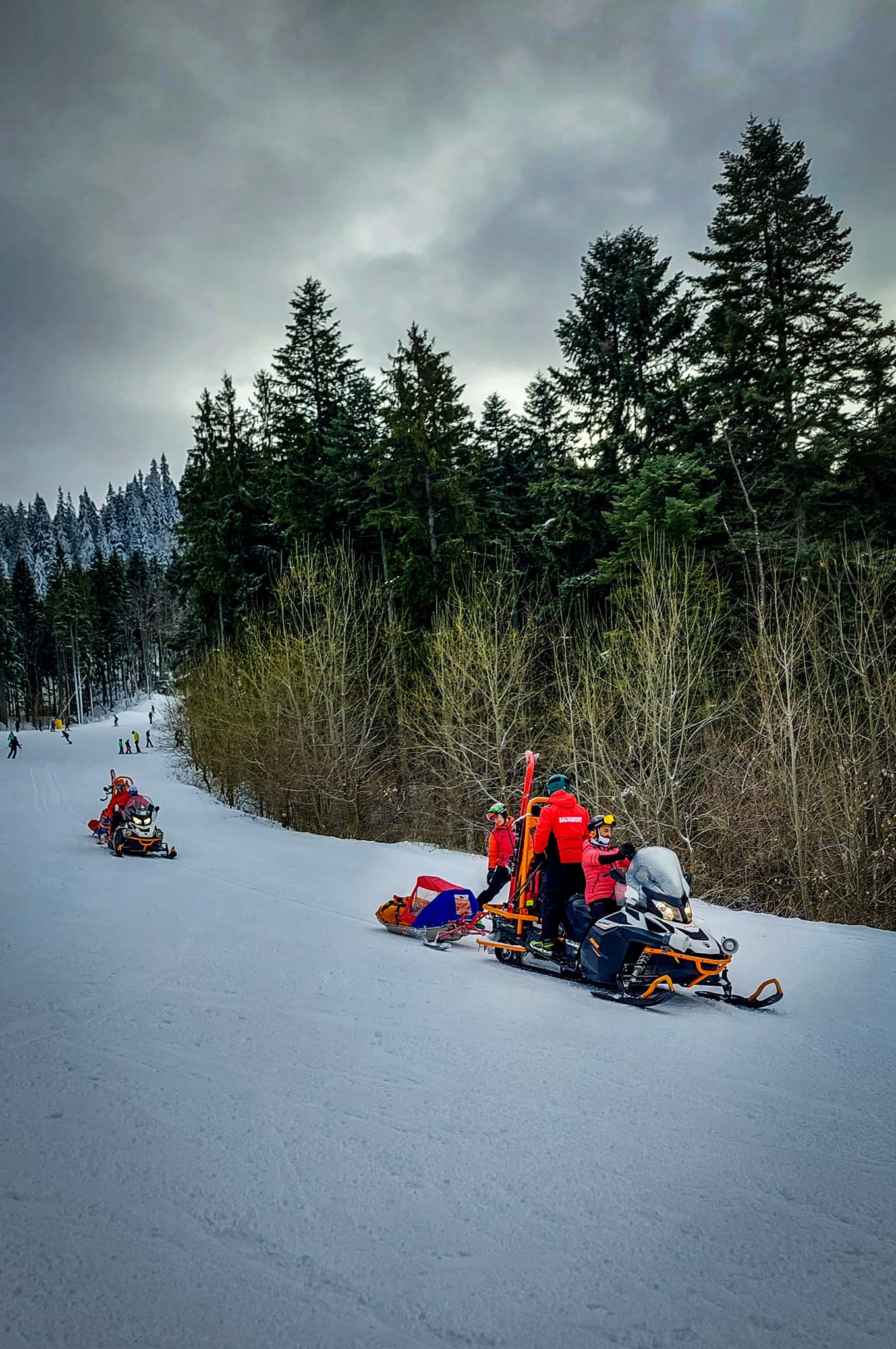 Cât costă o zi la schi în Poiana Brașov. Suma nu e deloc mică!