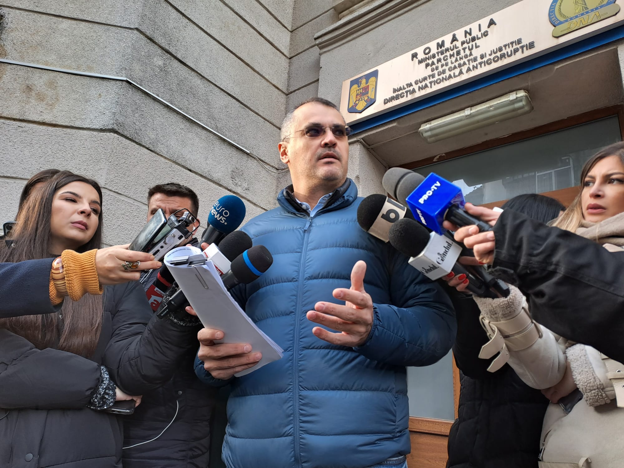 UPDATE: Cristian Ghinea sesizează DNA după clasarea dosarului „Bode ...