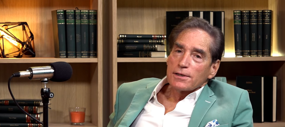 VIDEO. Petre Roman, despre celebrul pulover simbol de la Revoluție: „Îl ...