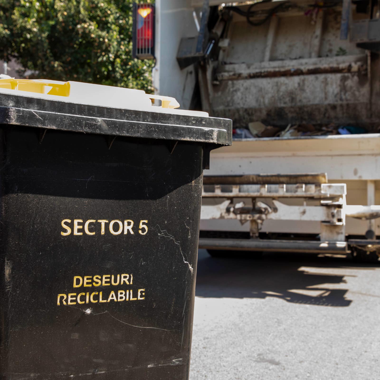 Managementul deșeurilor / Cetățenii din Sectorul 5 pot contribui la ...