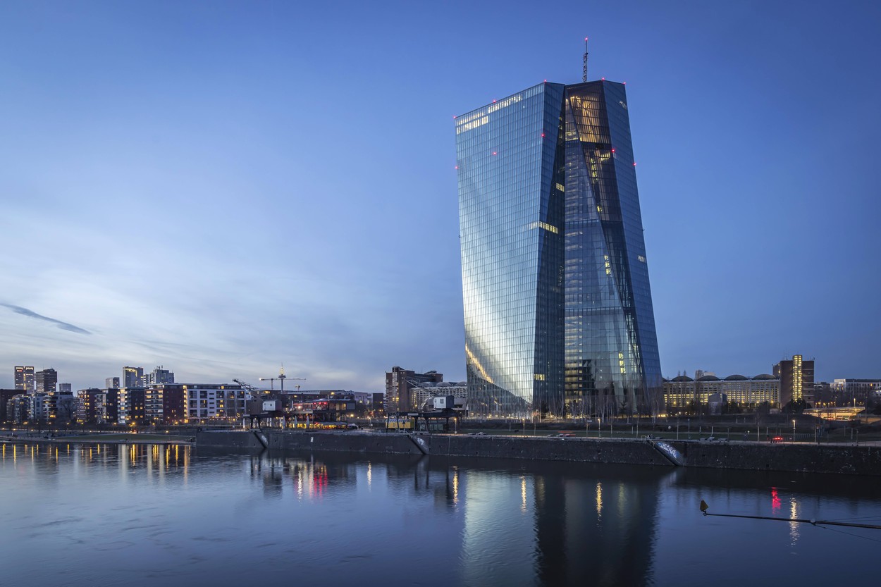 Presiunile inflaționiste PERSISTĂ în zona euro /Oficial BCE: Politica ...