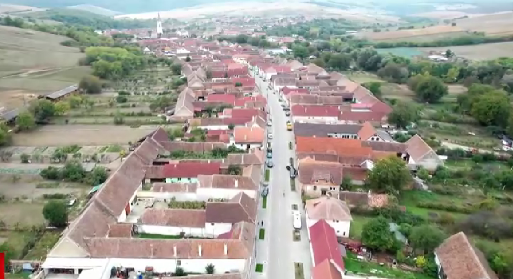 Localitatea de poveste din România în care se trăiește ca în Germania ...