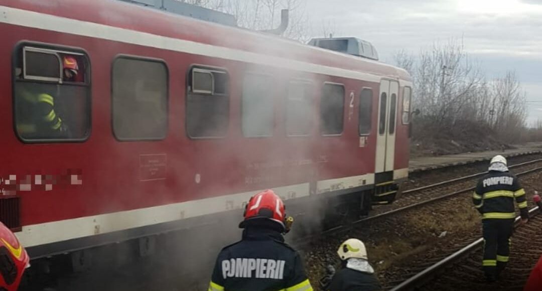 Un tren a luat foc, în Dâmbovița. 30 de călători au reușit să iasă din ...
