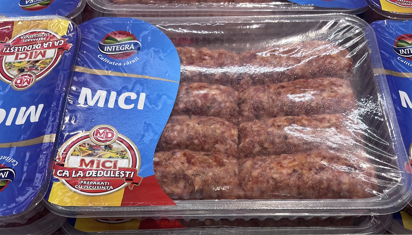 Cu ce preț se vinde o caserolă cu mici „ca la Dedulești”