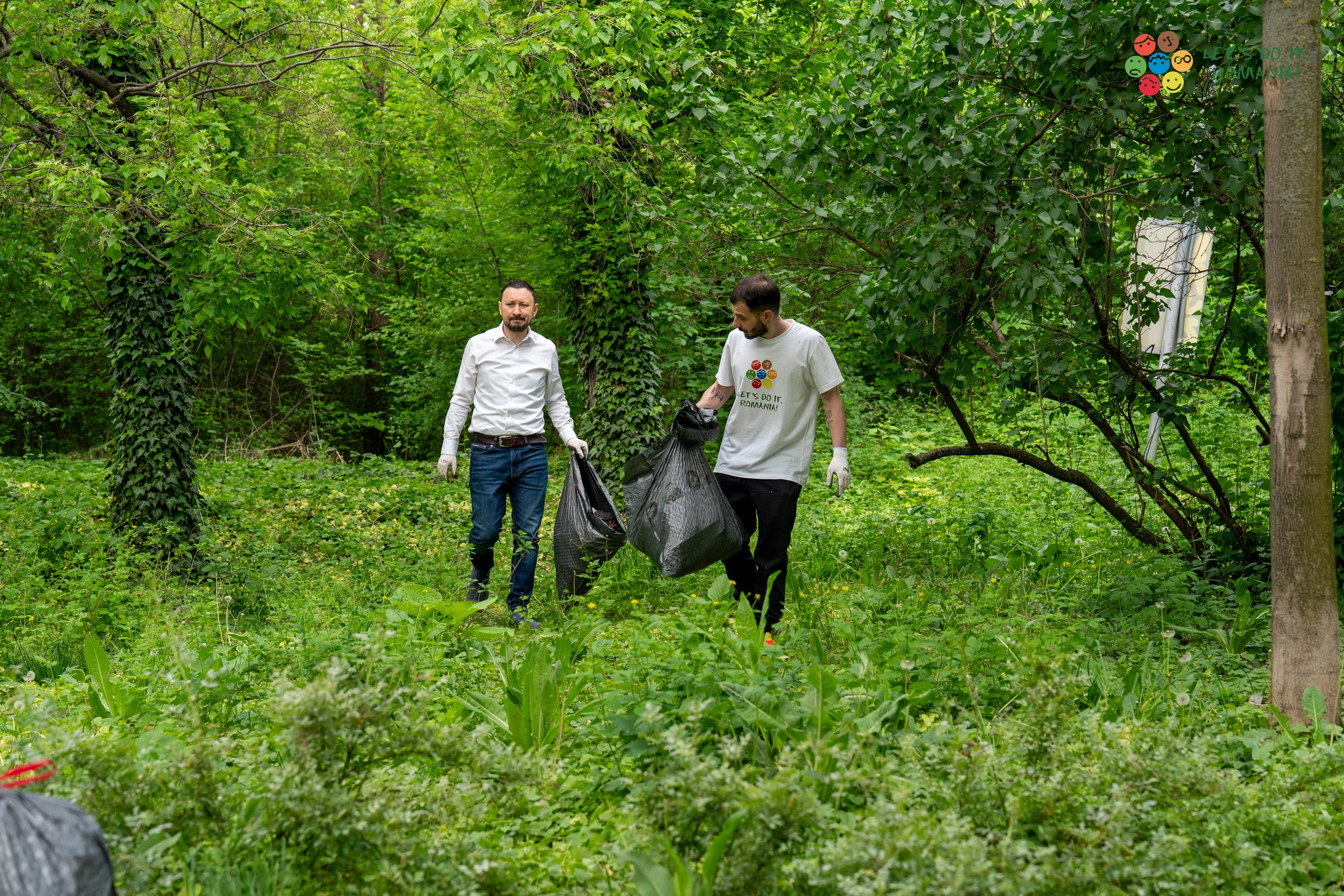 Ministrul Mircea FECHET: 5 MILIOANE de PET-uri colectate zilnic, din ...