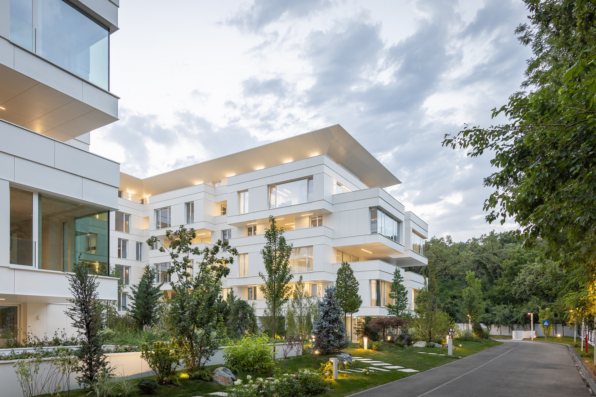 STEJARII Collection: alegerea ideală, stilul de viață urban al ...