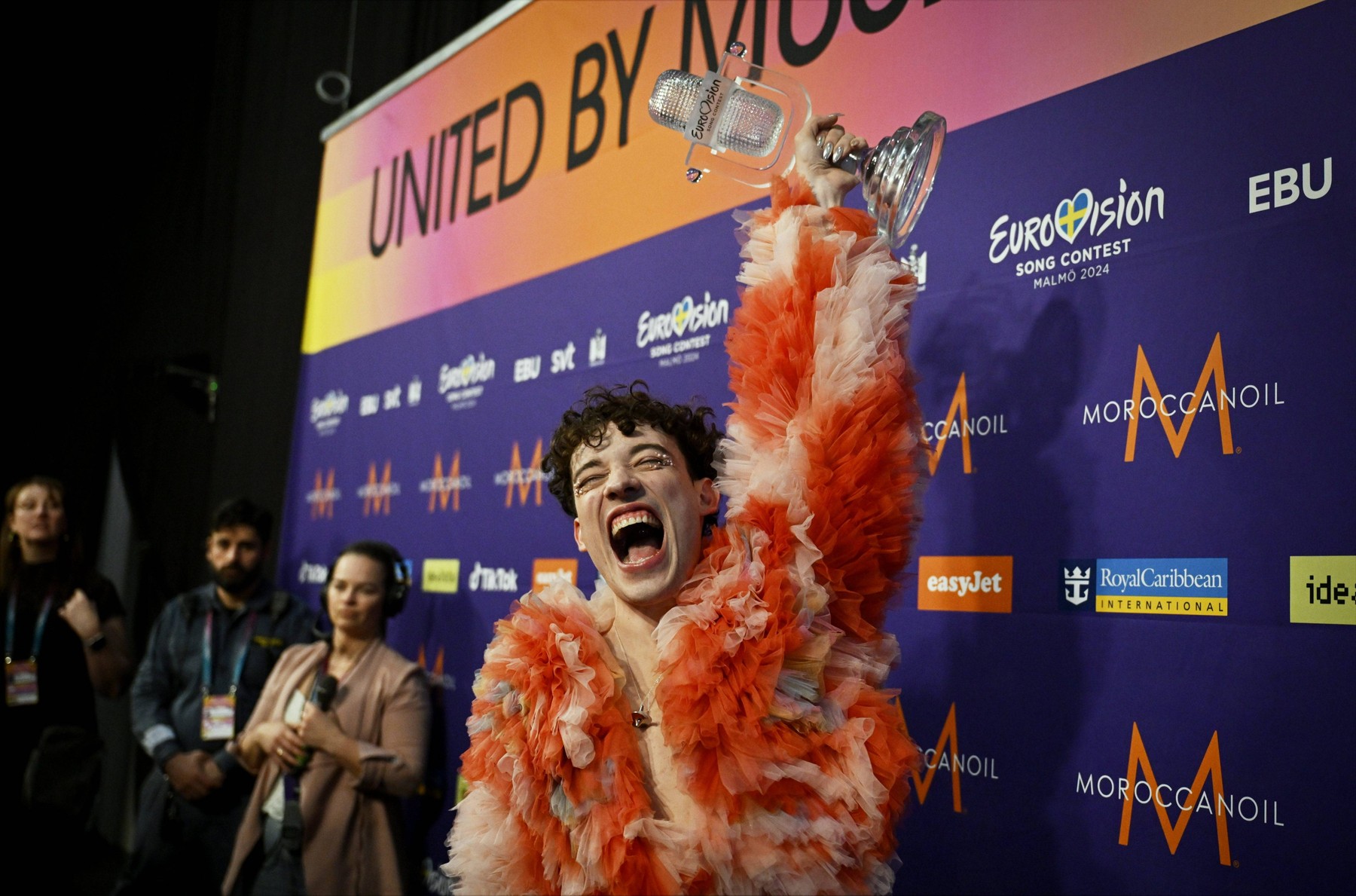 Eurovision 2024. Nemo, din Elveția, a câștigat concursul muzical cu o ...