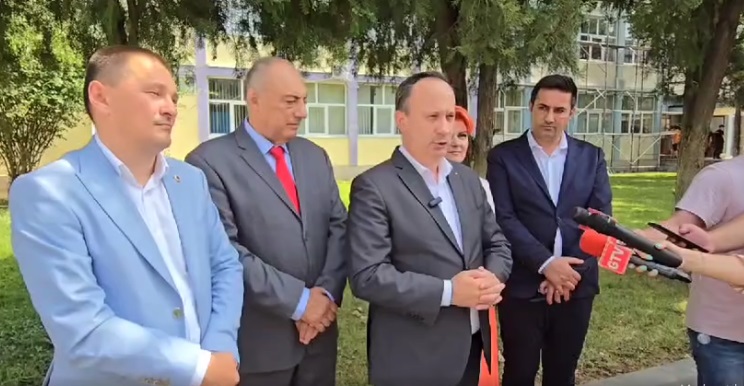 Adrian Câciu, la ieșirea de la urne: „Am votat pentru o echipă ...