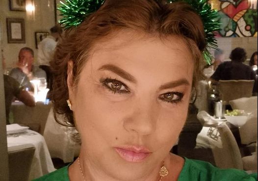 De la ce vârstă muncește Mihaela Borcea și care a fost prima ei afacere