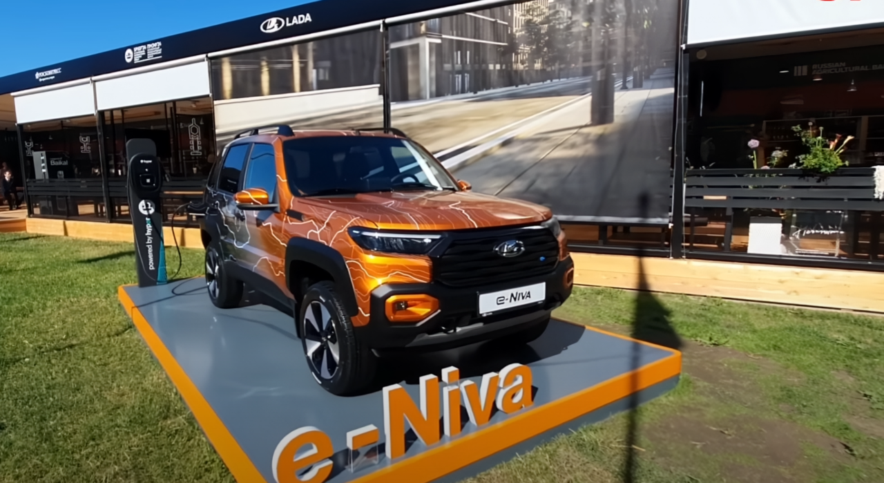 Un producător rus a conceput e-Niva, o LADA complet electrică