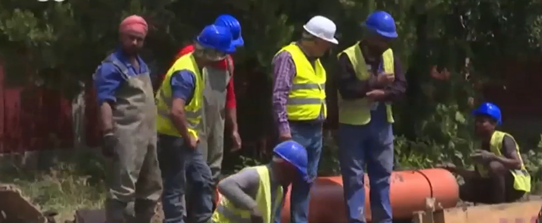 Cum a devenit România MAGNETUL muncitorilor străini