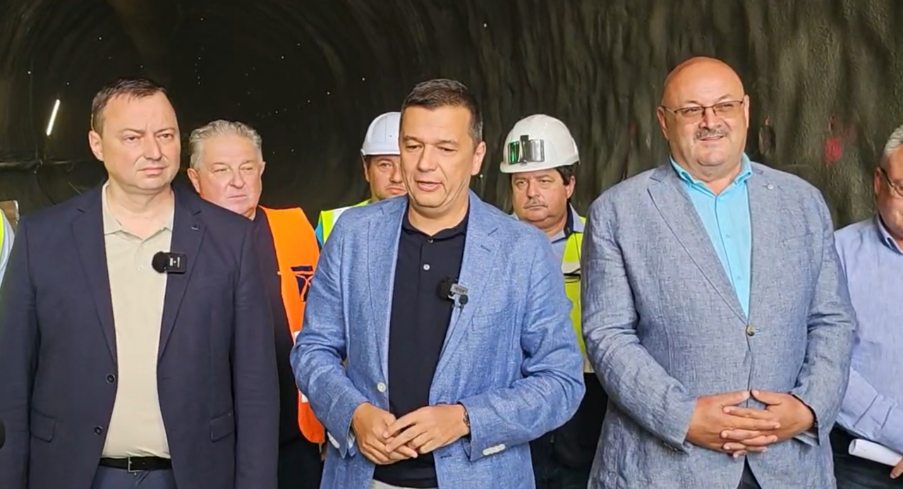 Ministrul Sorin GRINDEANU a verificat stadiile Loturilor 4 și 5 ale Autostrăzii Pitești-Sibiu ...