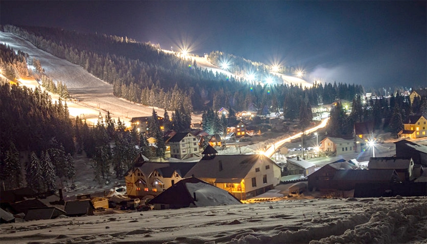 Cea mai frumoasă stațiune din România pentru a te odihni. Peisajele ...