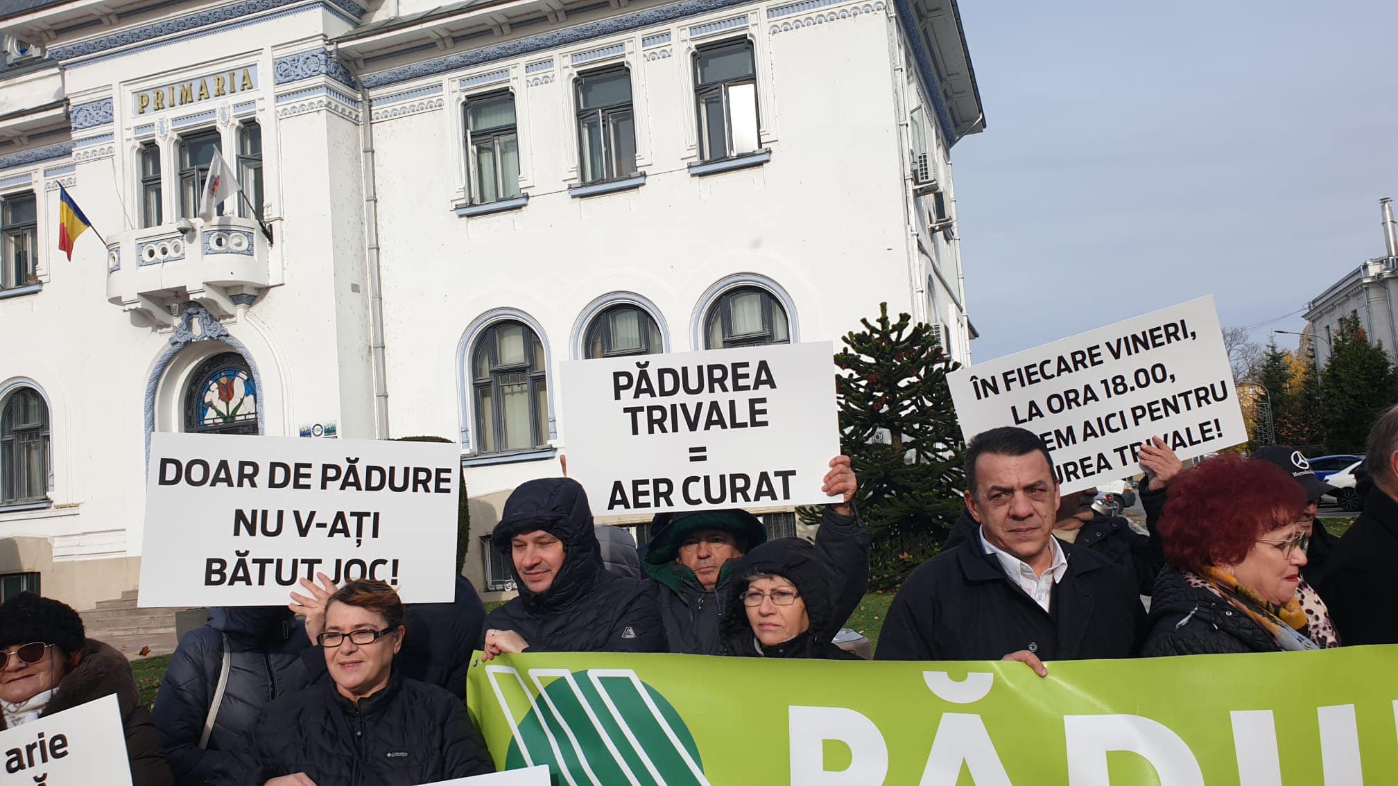 Pădurea Trivale din Pitești, în PERICOL să fie betonată și transformată ...