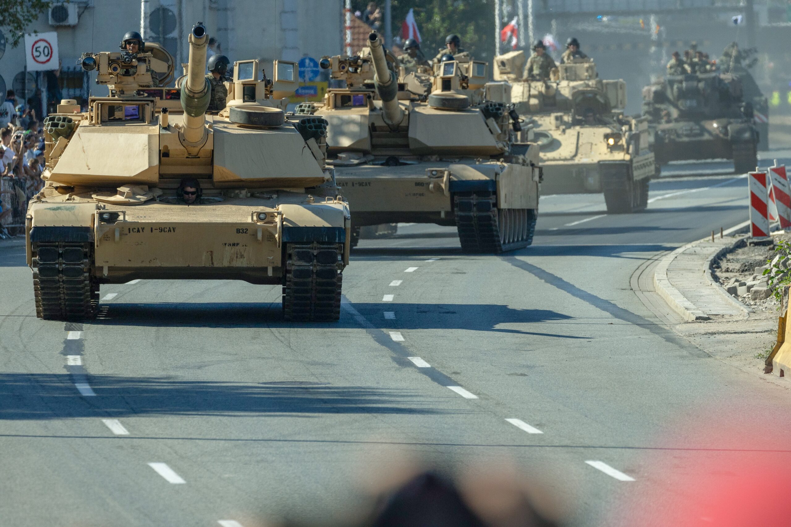 Primele TANCURI ABRAMS ar putea intra în dotarea Armatei Române în 2025 ...