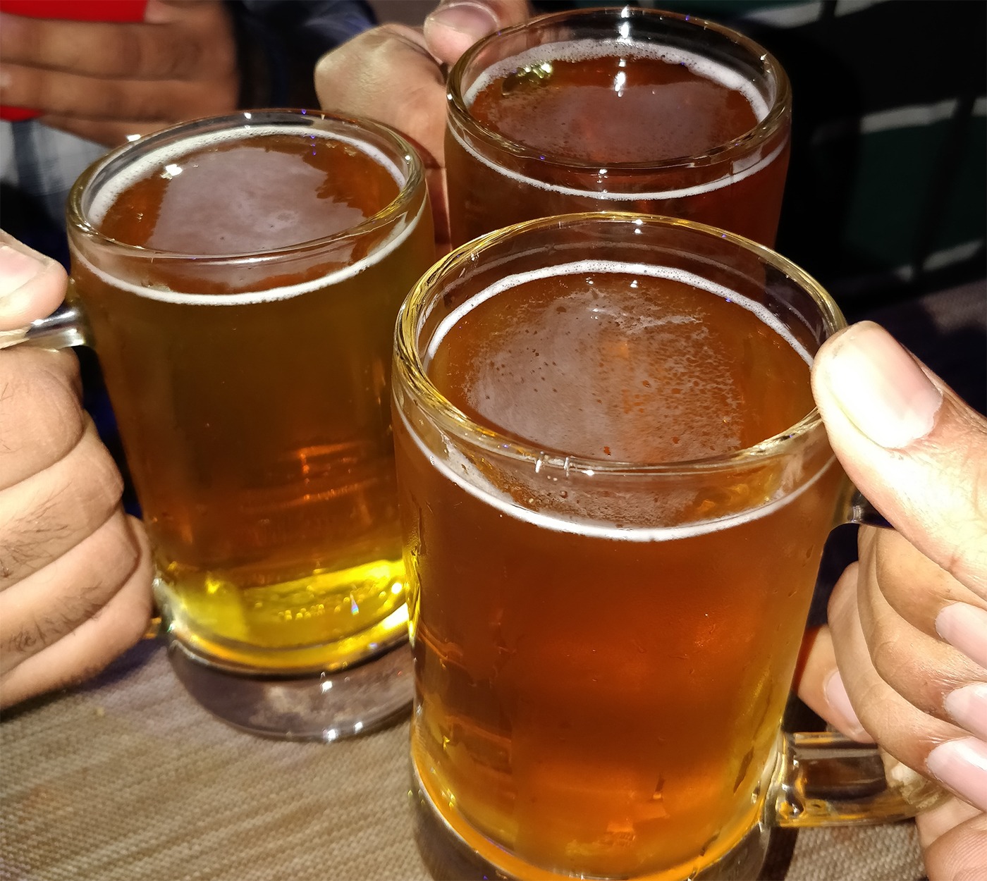 Indicator al puterii de cumpărare: consumul de bere la terasă rămâne ...