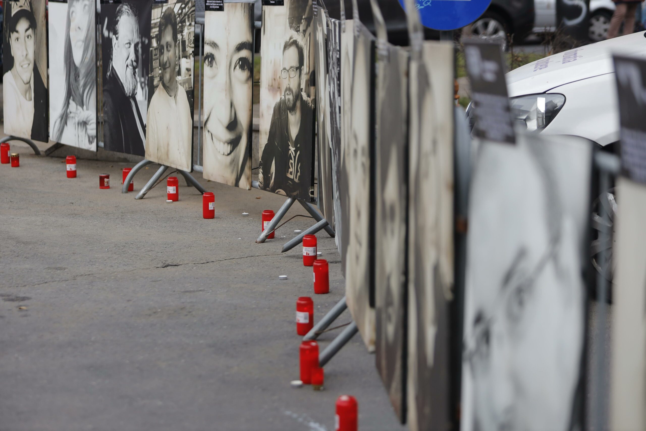 Nouă ani de la tragedia din Colectiv. În fața fostului „Club al morții ...