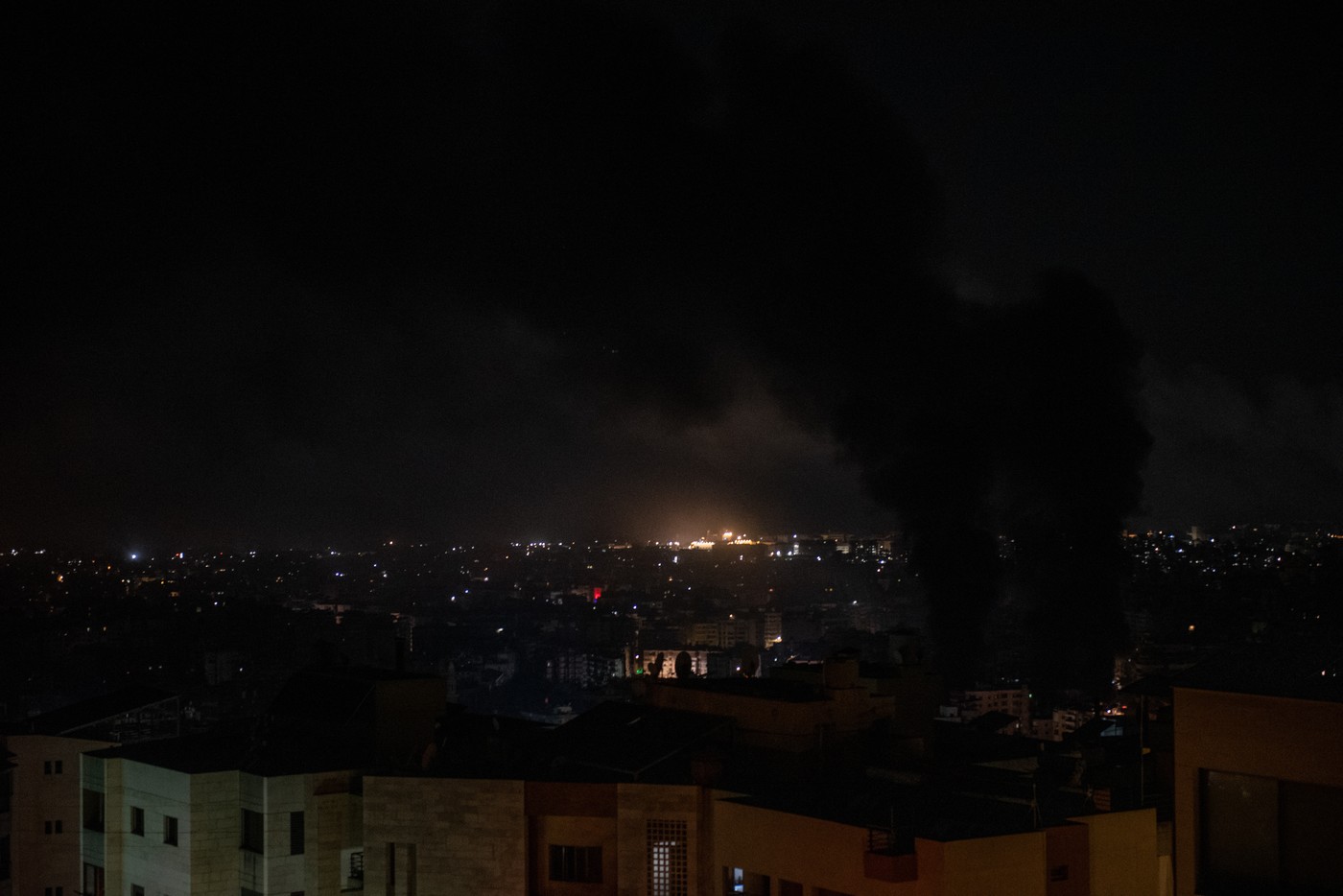 IRANUL și grupul Hezbollah au atacat Israelul cu rachete /Armata ...