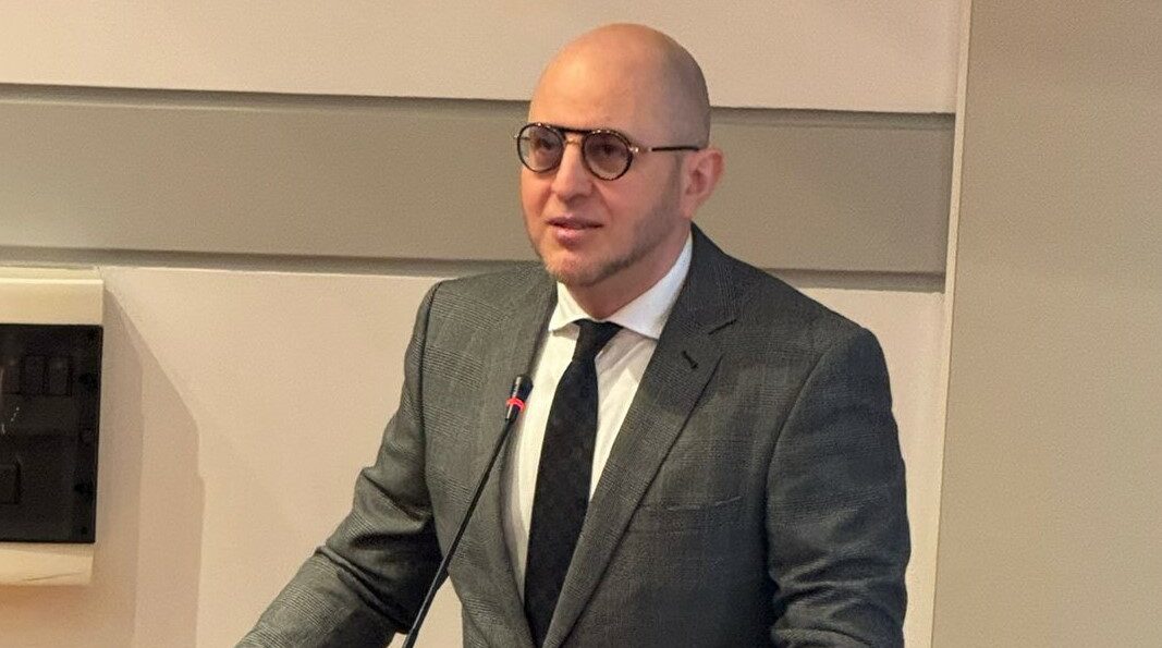 Candidatul anti-sistem: de la Călin Georgescu la Nicușor Dan