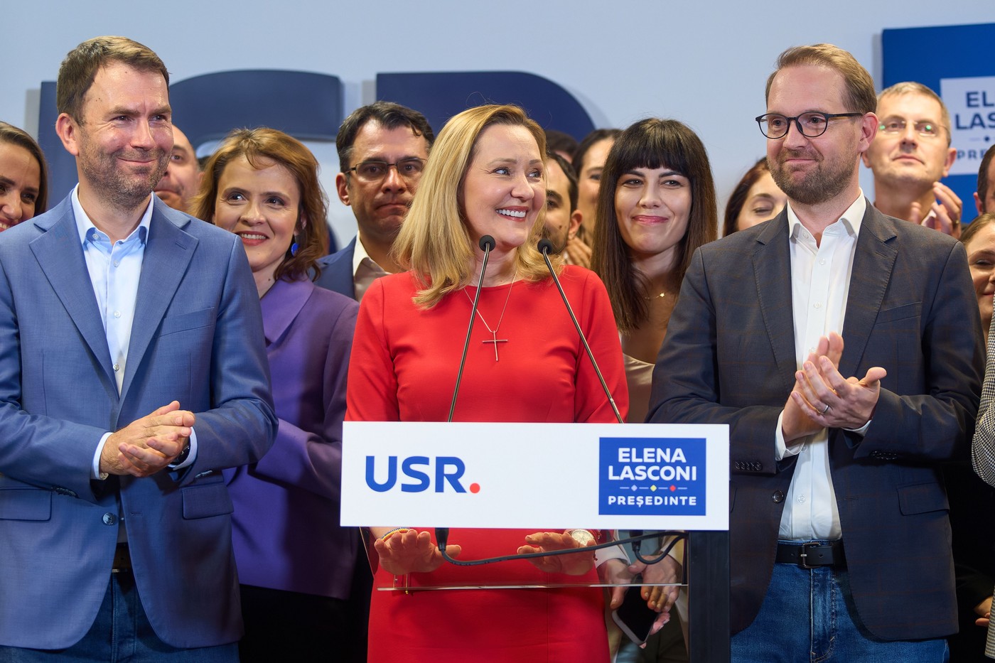 Cine este Cătălin Georgescu, SOȚUL Elenei Lasconi. Cei doi s-au ...