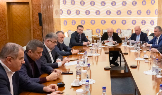 PSD-PNL-UDMR, discuții avansate privind formarea noului Guvern/ PSD ar ...