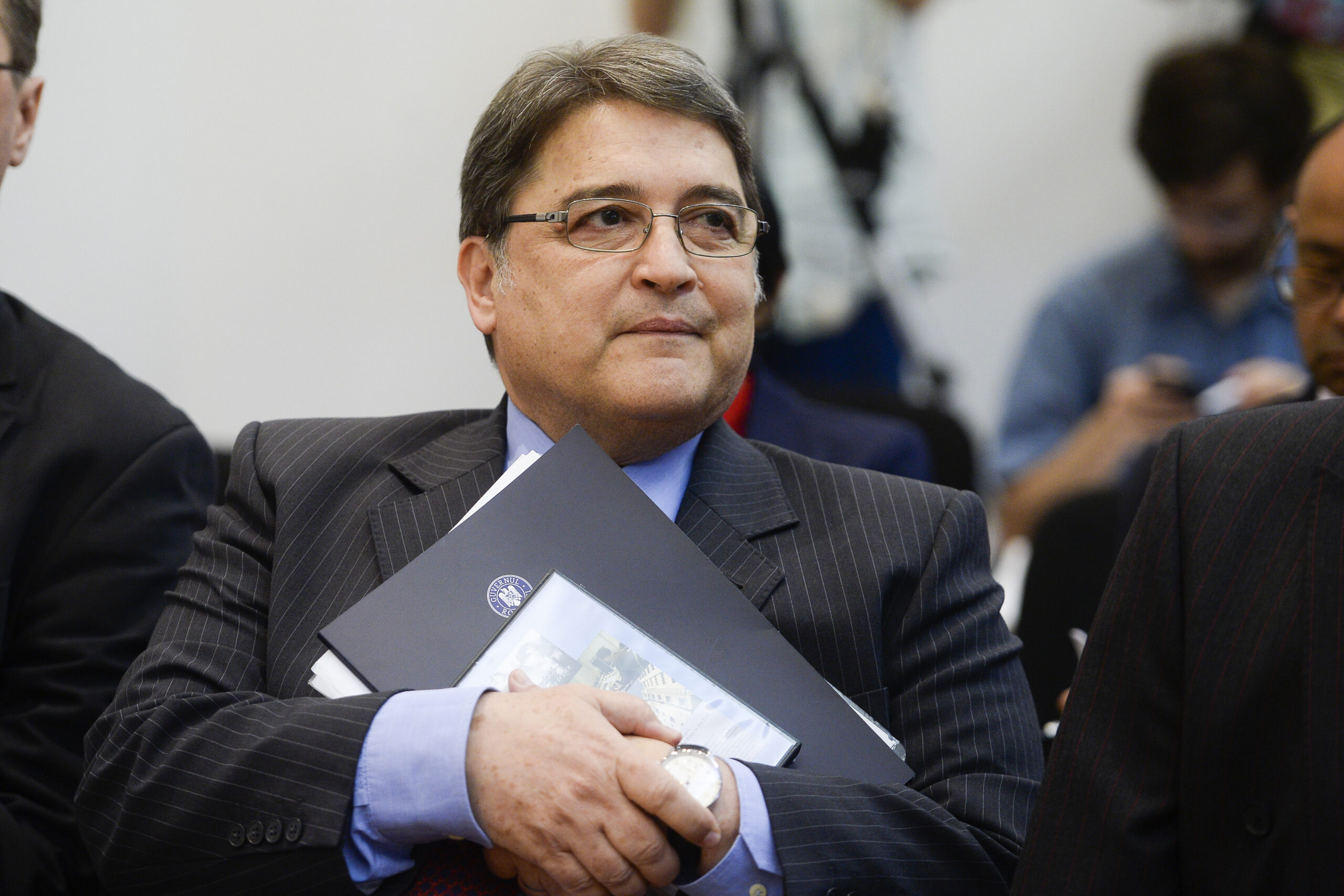 Jurnalistul Ionuț Cristache despre „relația” lui Hurezeanu cu trimisul ...