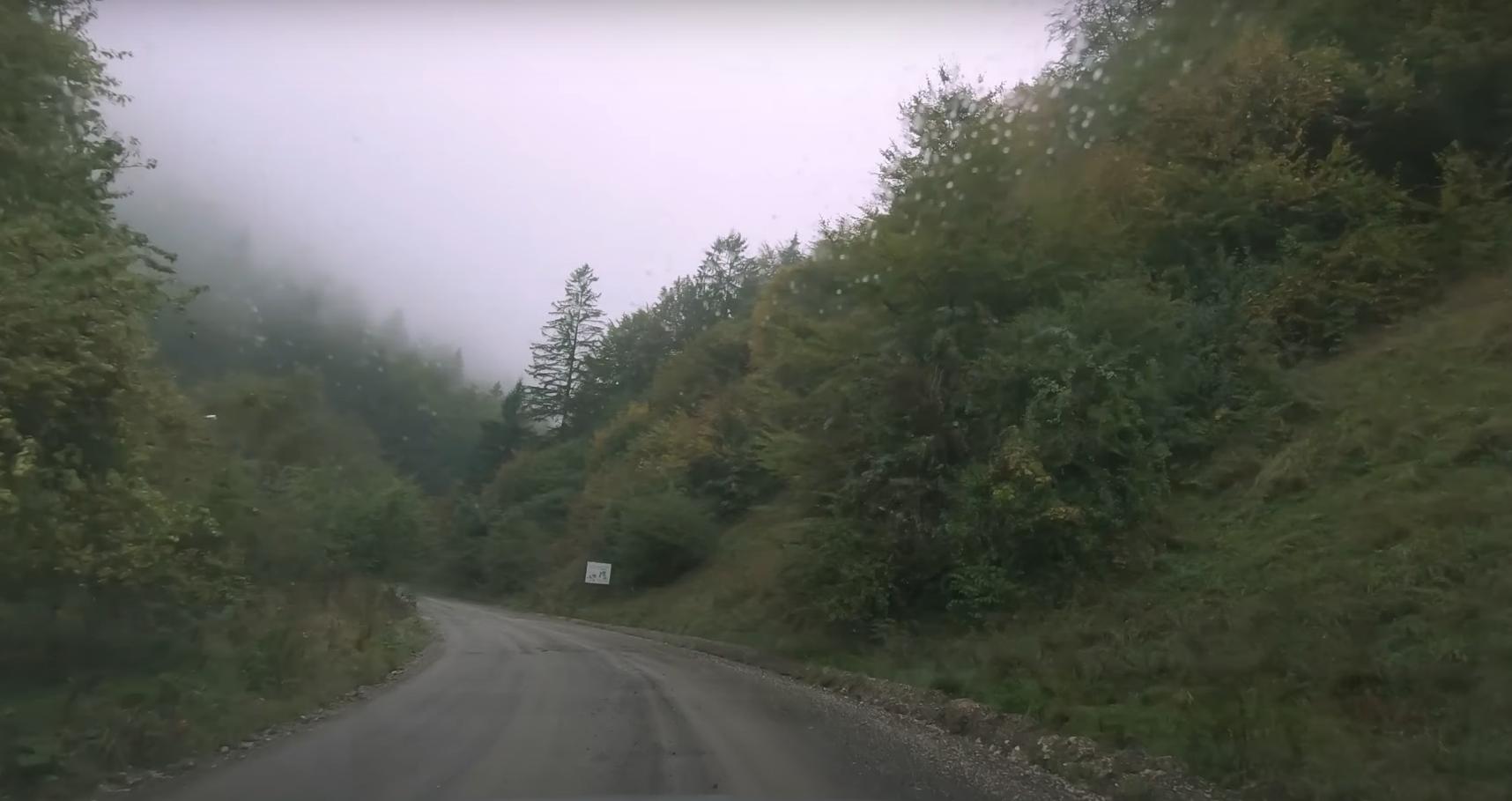 Raiul PROTEJAT din România care te lasă fără cuvinte. Se află la trei ...