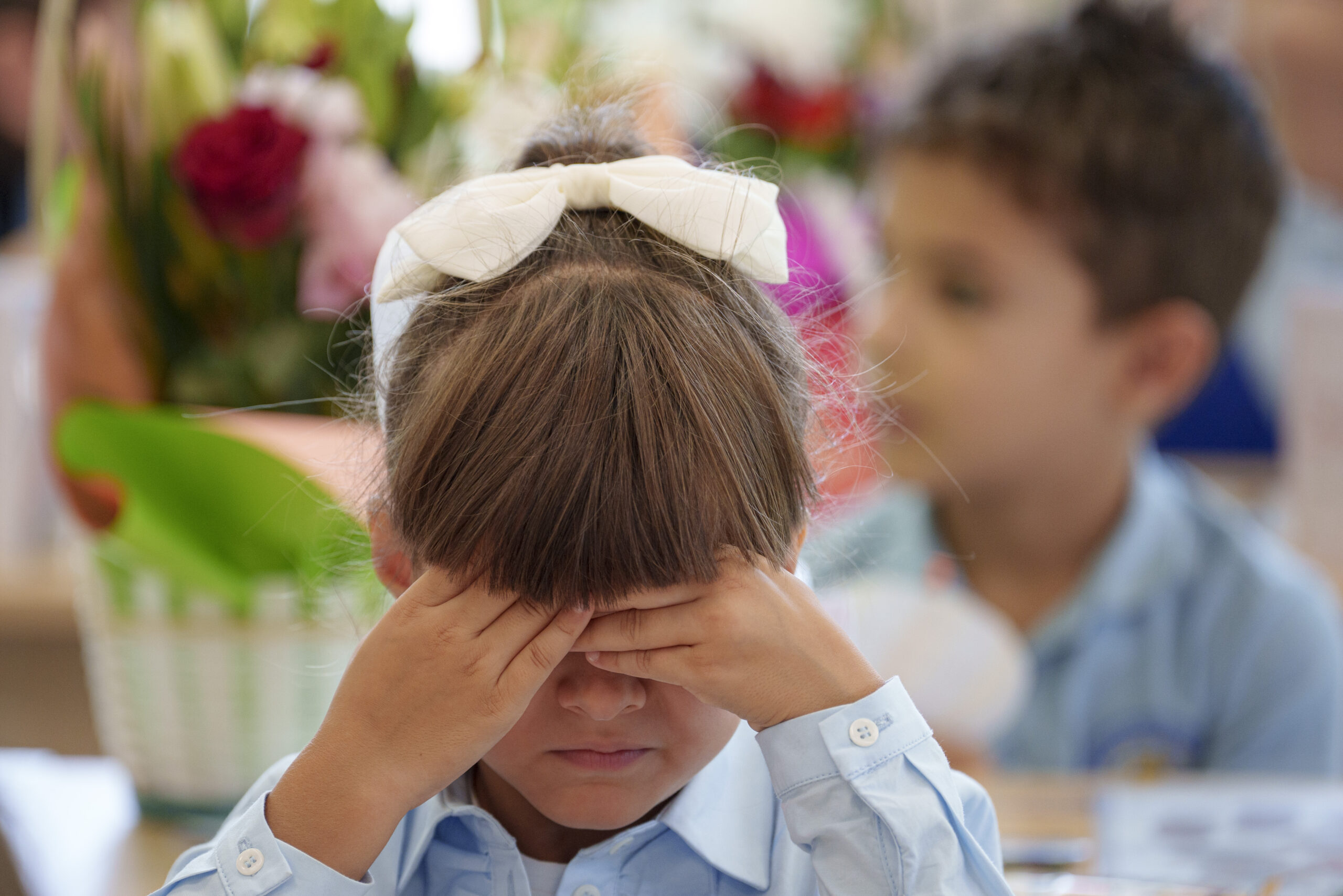 Peste O TREIME din elevii români nu pot folosi ce au învățat la ...