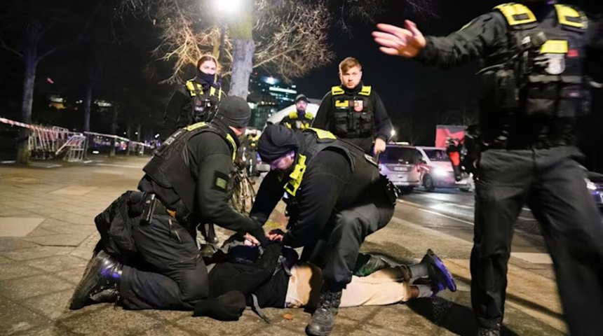 Gaz pe foc înaintea alegerilor din germania. Sirianul cuțitar din ...