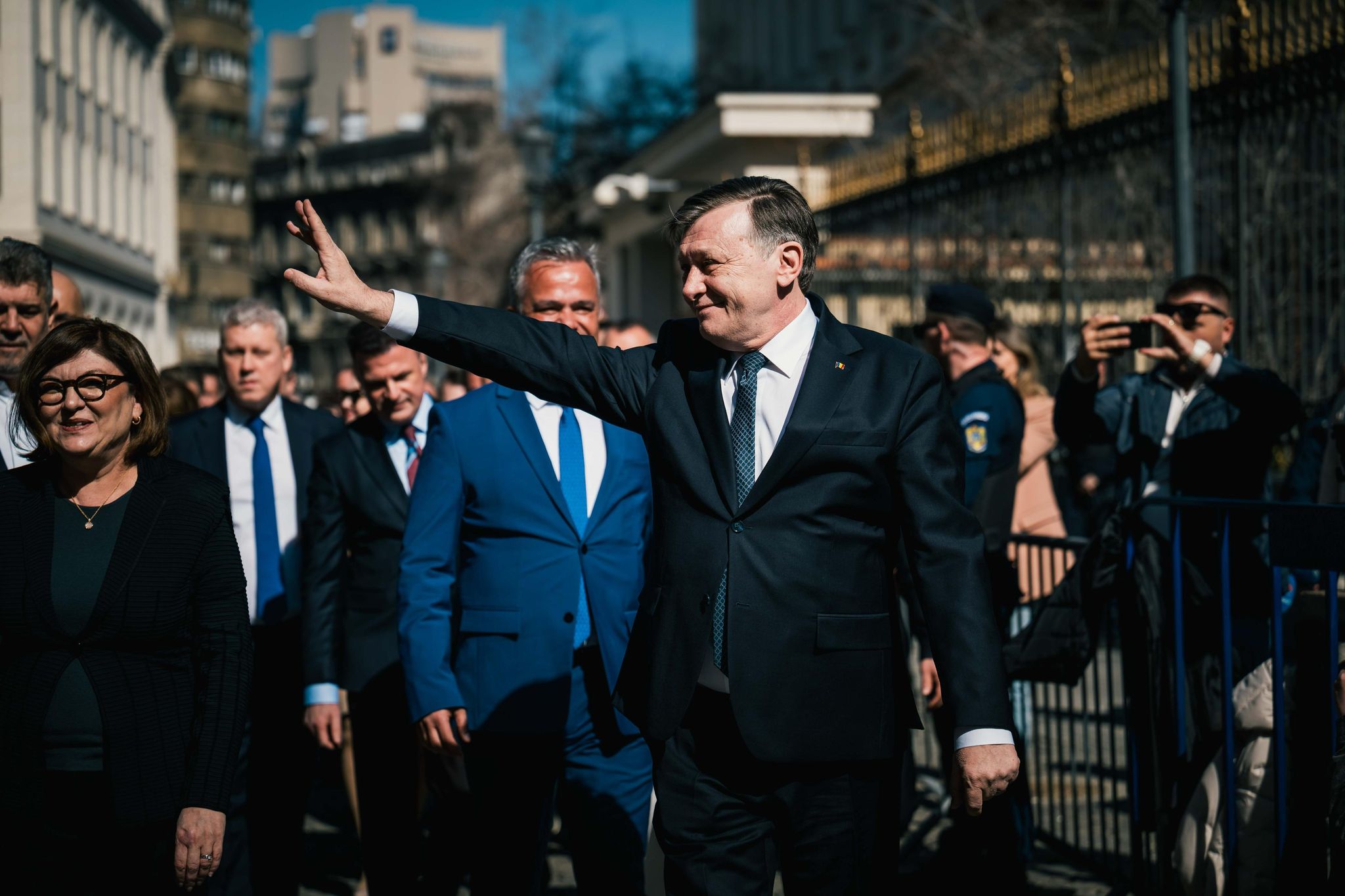 UPDATE: CCR respinge cu unanimitate contestația împotriva candidaturii ...