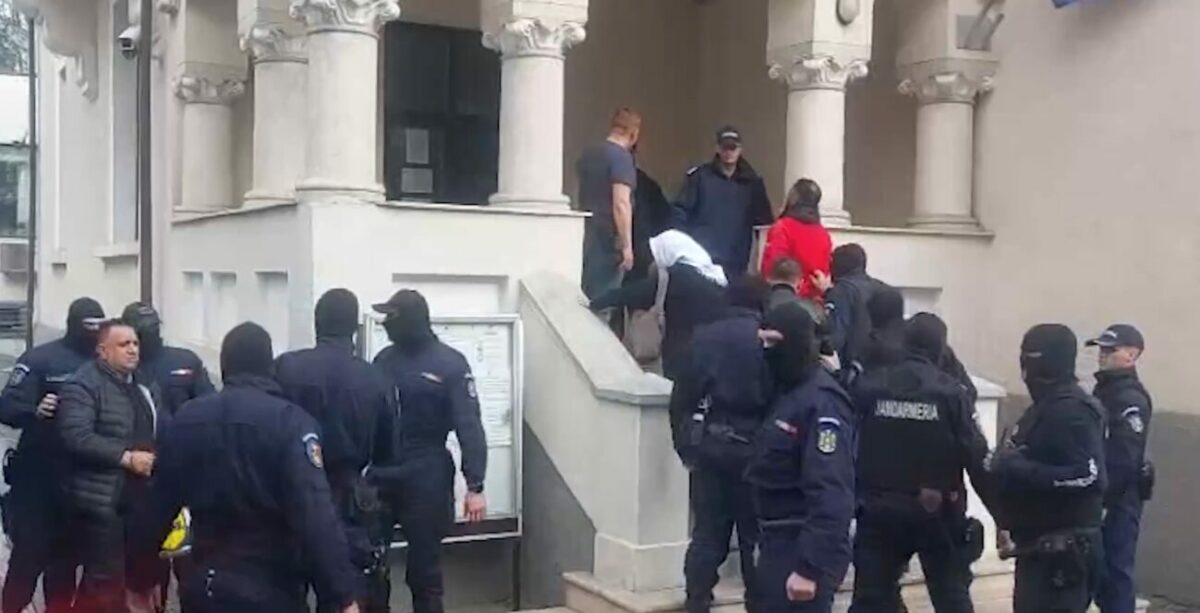 Bercea Mondial petrece Paștele în arest preventiv. Fiii săi sunt liberi