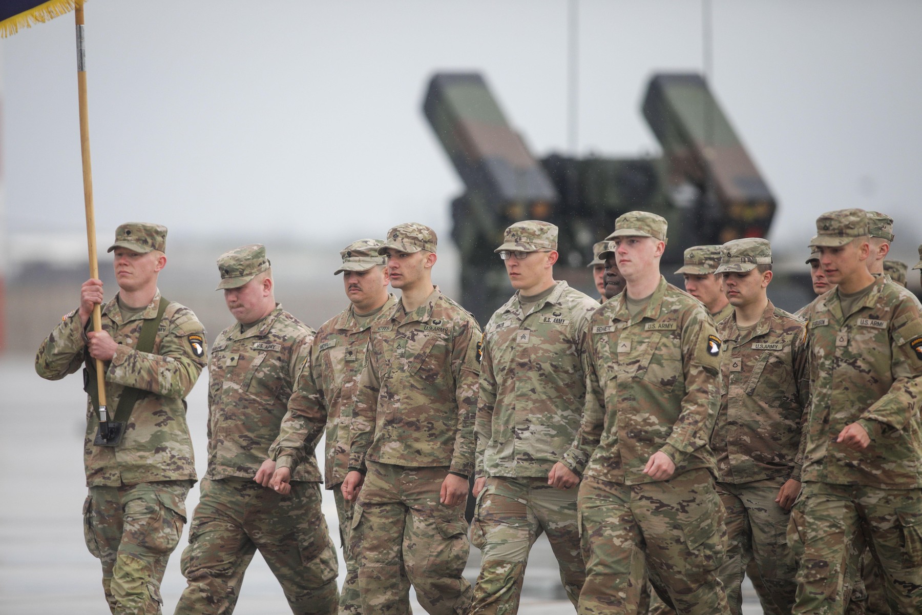 General american: Statele Unite ar trebui să mențină prezența militară ...