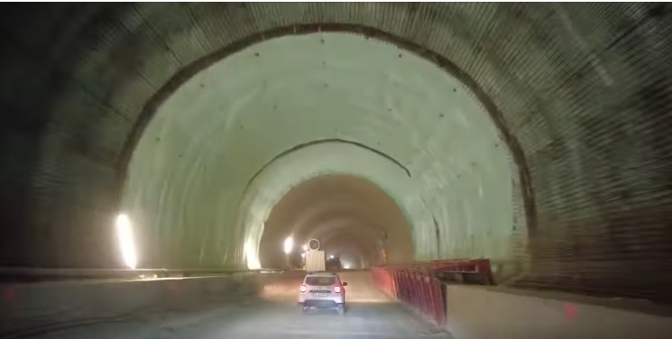 Ocazie unică. Primul tunel rutier forat la nivel de autostradă poate fi vizitat. "Tunelul ...