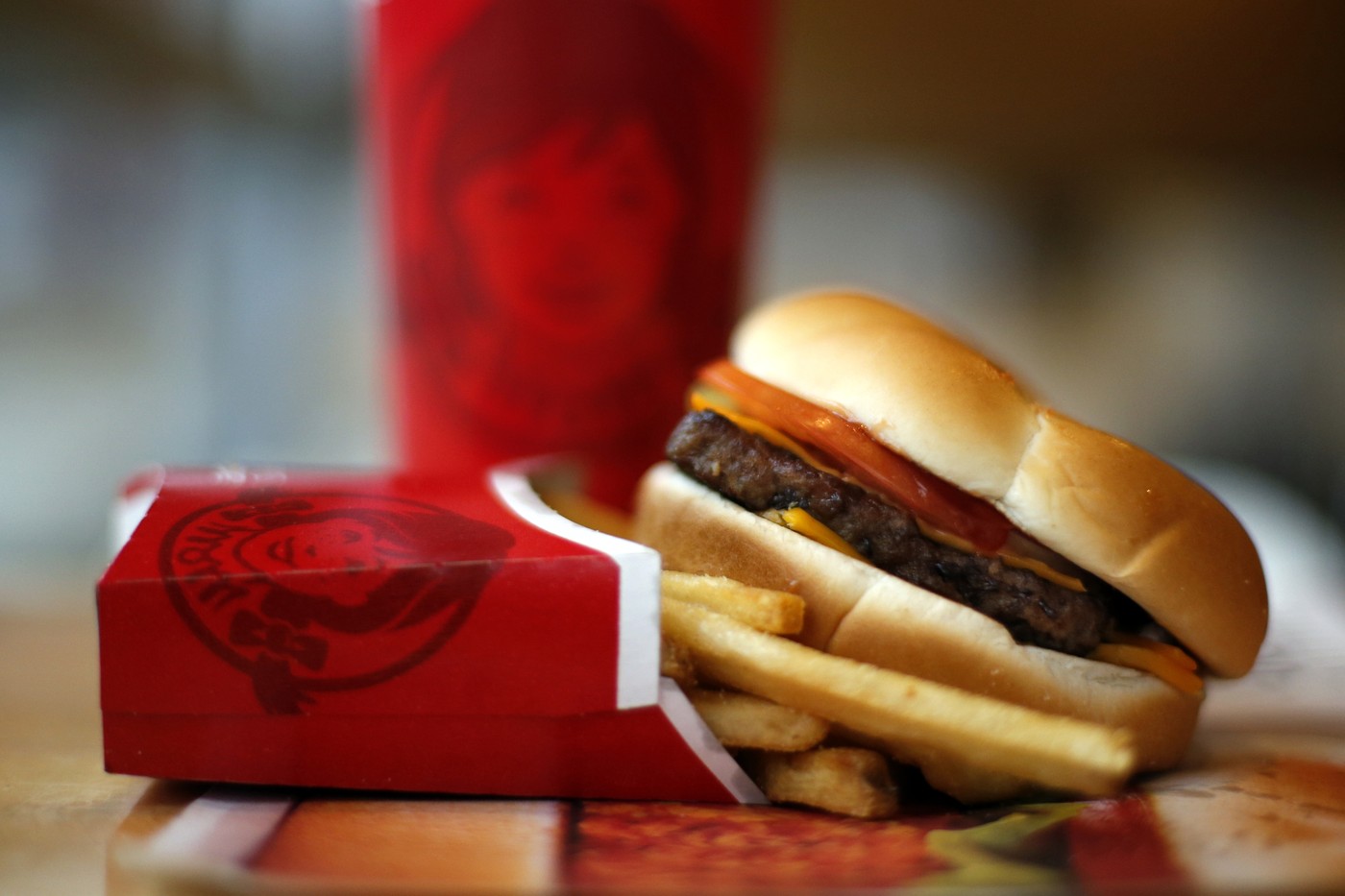 Un nou restaurant american de fast-food deschide în România