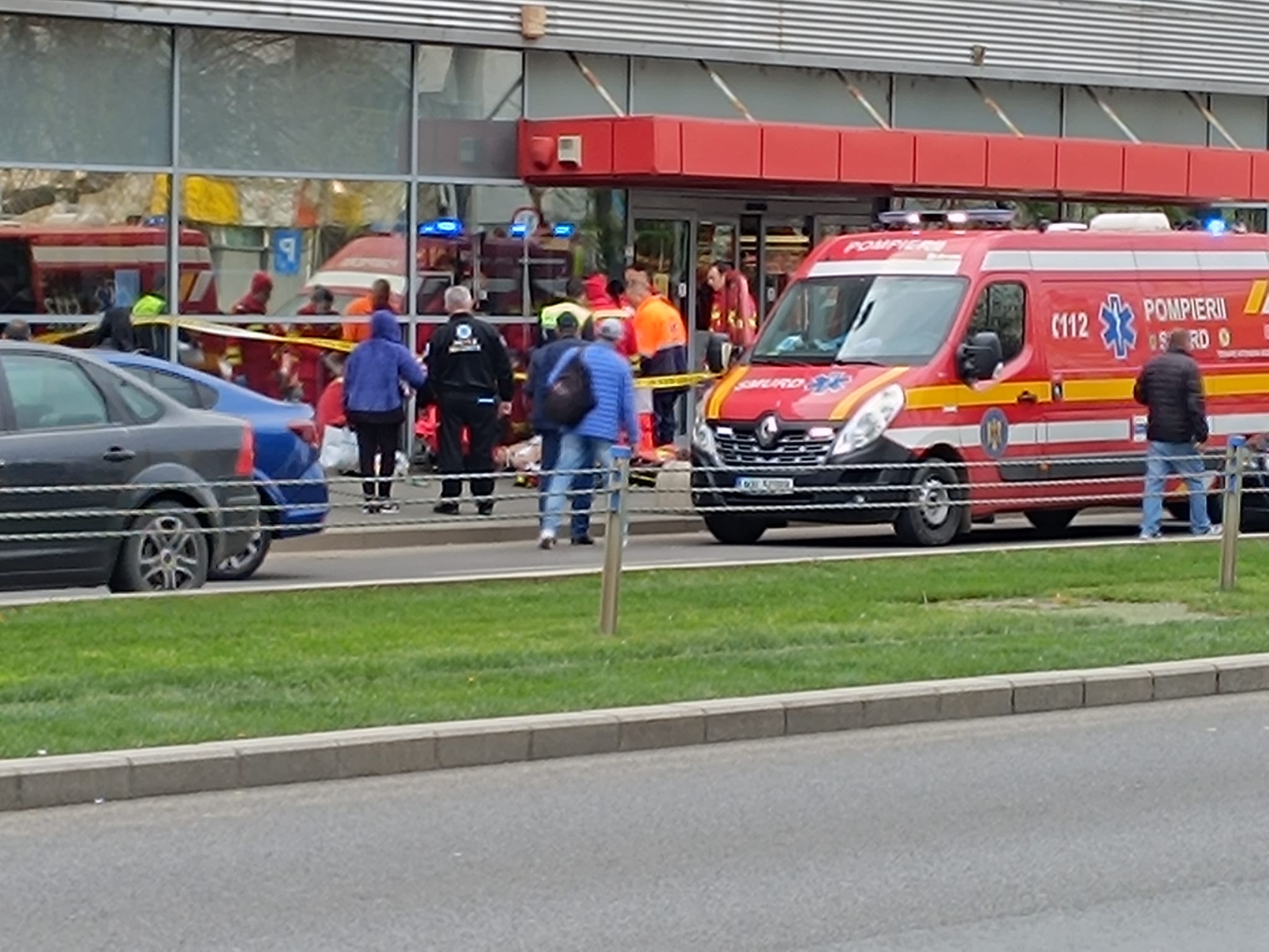 TRAGEDIE în apropierea zonei Piața Progresul din București. Un bărbat a ...