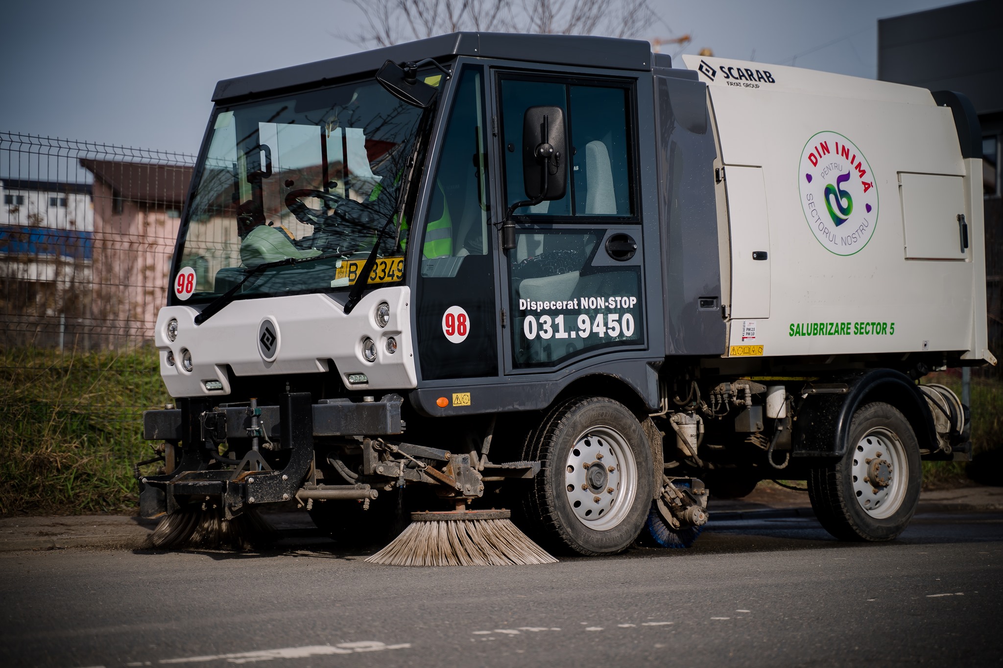 SALUBRIZARE 5: Cum funcționează operațiunile de măturat manual și ...