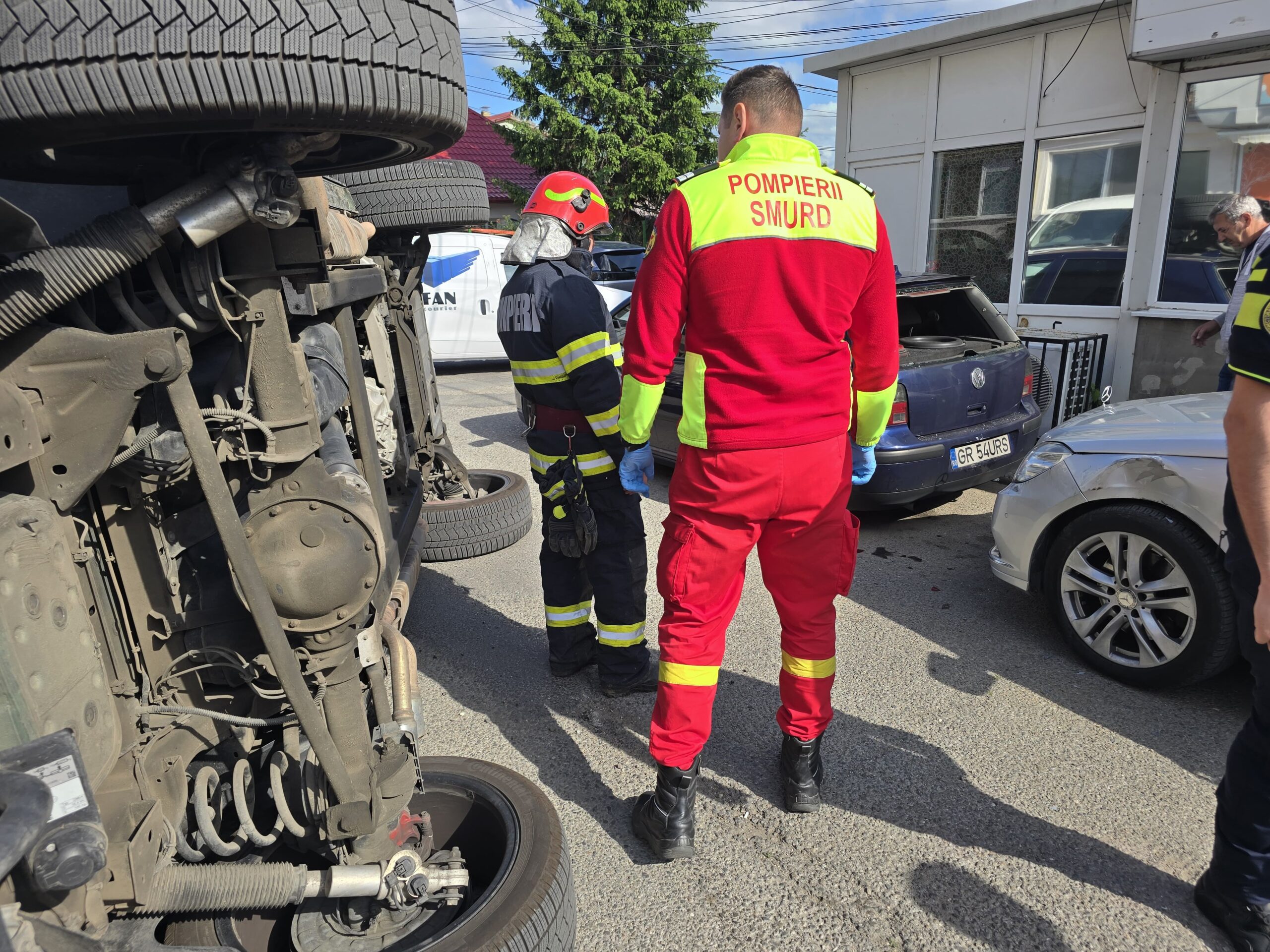 Patronul restaurantului Perla, din municipiul Giurgiu, a intrat cu SUV ...