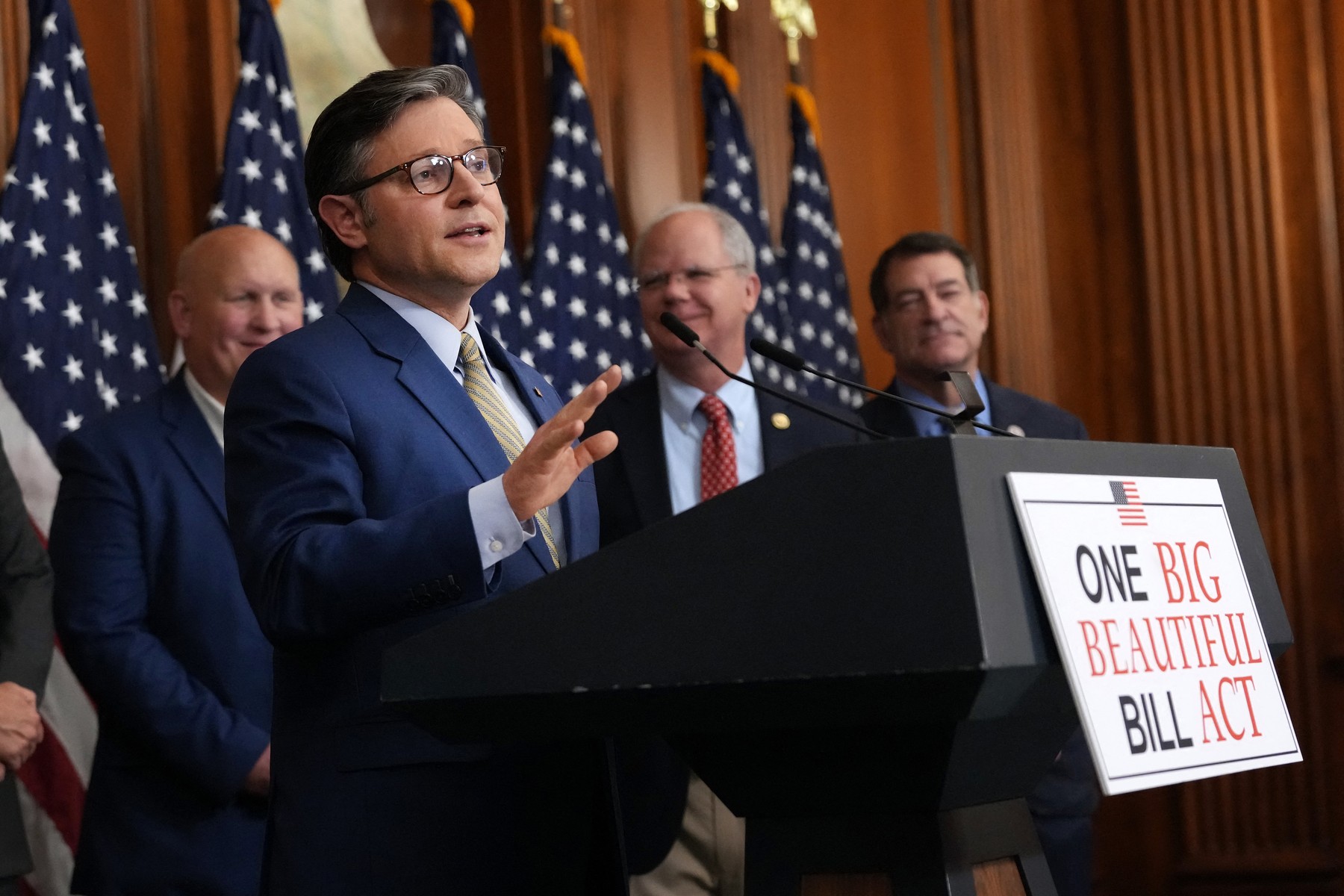 Camera Reprezentanților a adoptat proiectul fiscal, dar programul ...